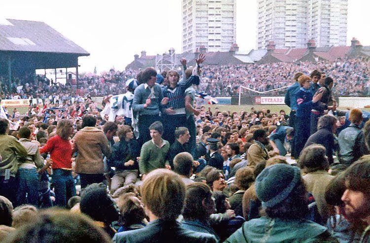Football Hooligan Pictures: Leicester after winning Div 2 at Orient 1980