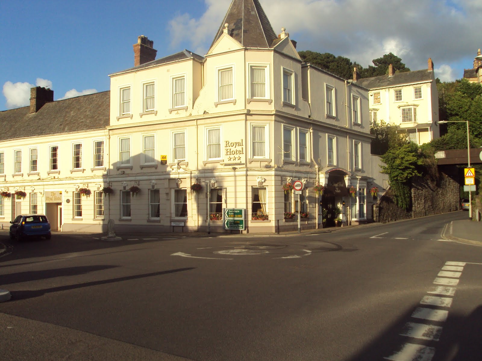 How to be slim and still eat sausages: Cycling the Tarka Trail, Devon ...