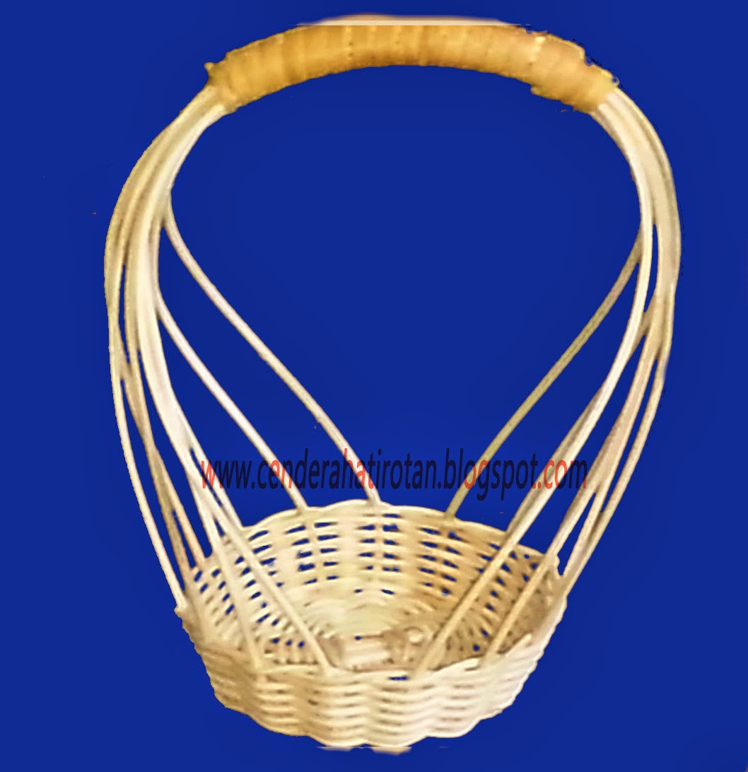 BAKUL HAMPER ROTAN