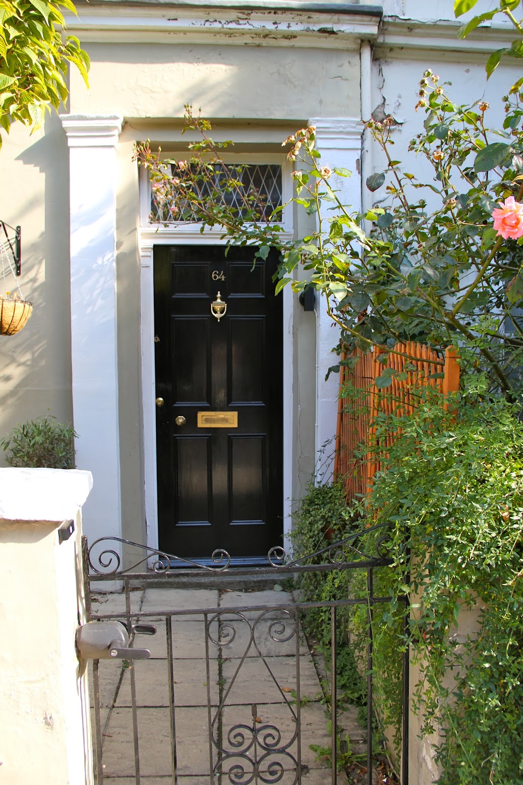 Line RW: Notting Hill Doors
