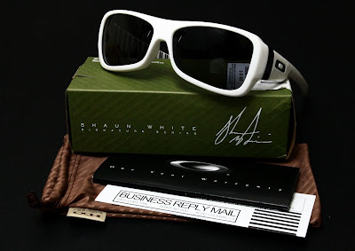 Procyon's Closet: Oakley Montefrio Shaun White Signature Limited Edition