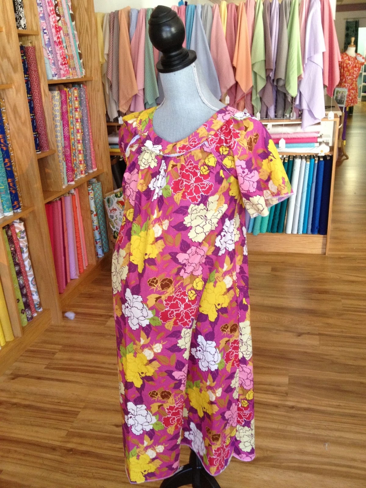 We Are Sew Happy!: Maternity Hospital Gown Tutorial Review