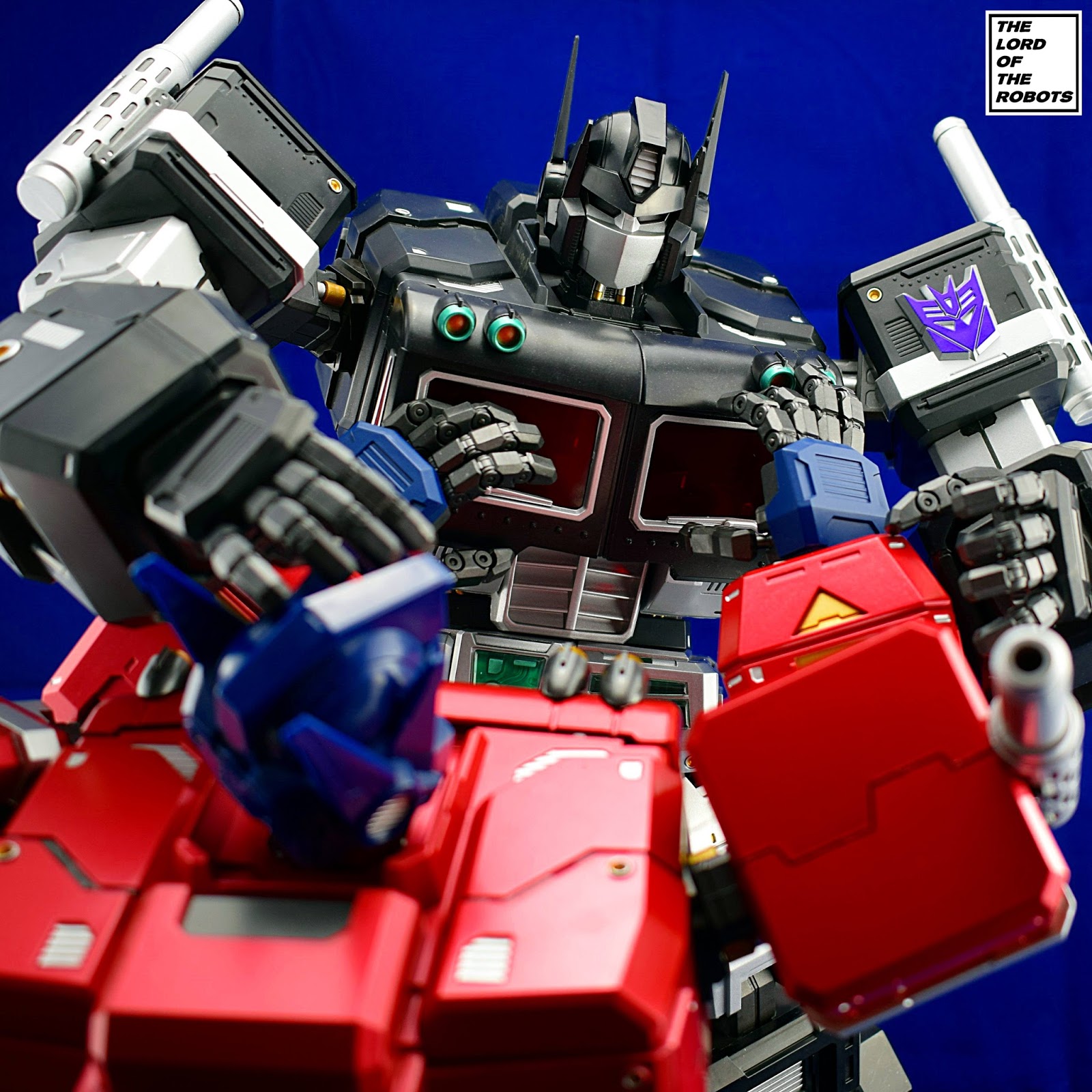 Toys Alliance MAS-01 Optimus Prime Mega Action Figure Official Images ...