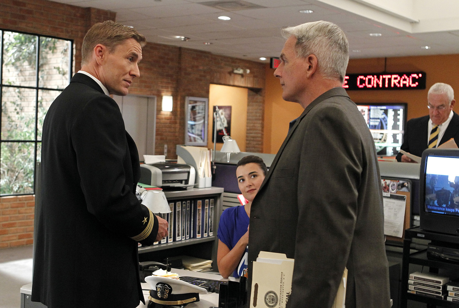 TeamNCIS: NCIS - Episode 9.04 - Enemy on the Hill 預告 劇照 媒體通告