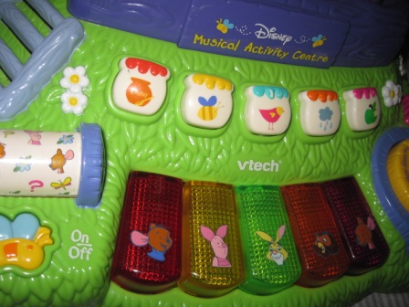 JuaiMurah: Vtech Disney Pooh Musical Activity CEntre