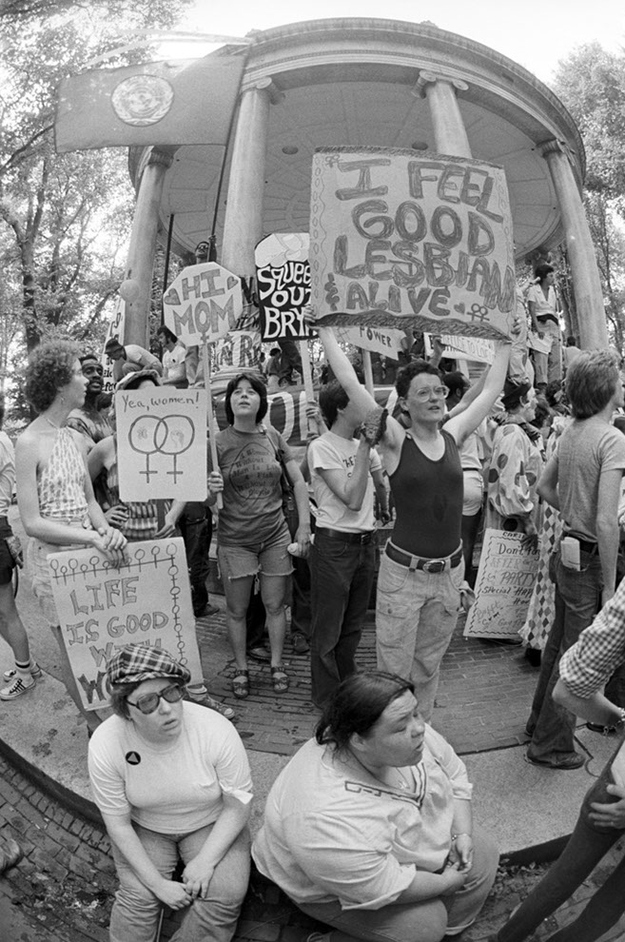 Vintage Photographs From the '70s Gay Rights Protests ~ Vintage Everyday