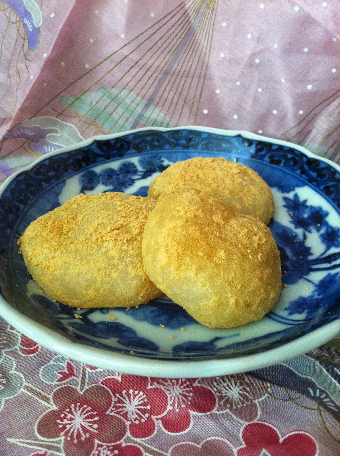 Recipes by the Azuki Bean Mamas: Kinako Mochi