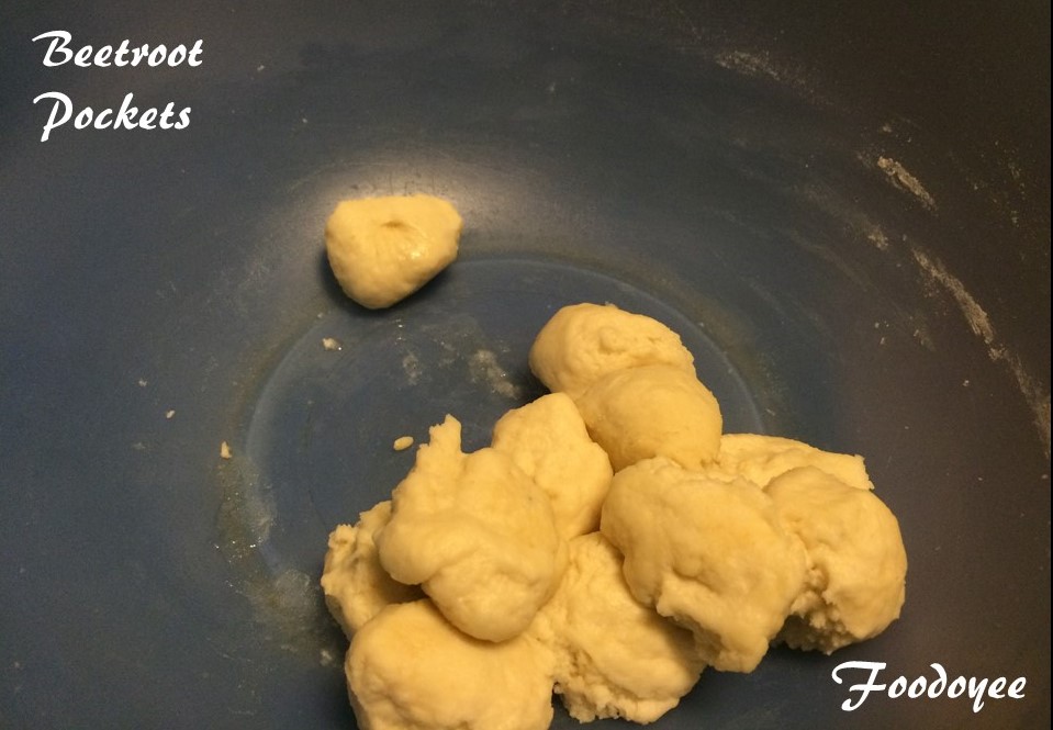 Deep fried Beetroot Pockets