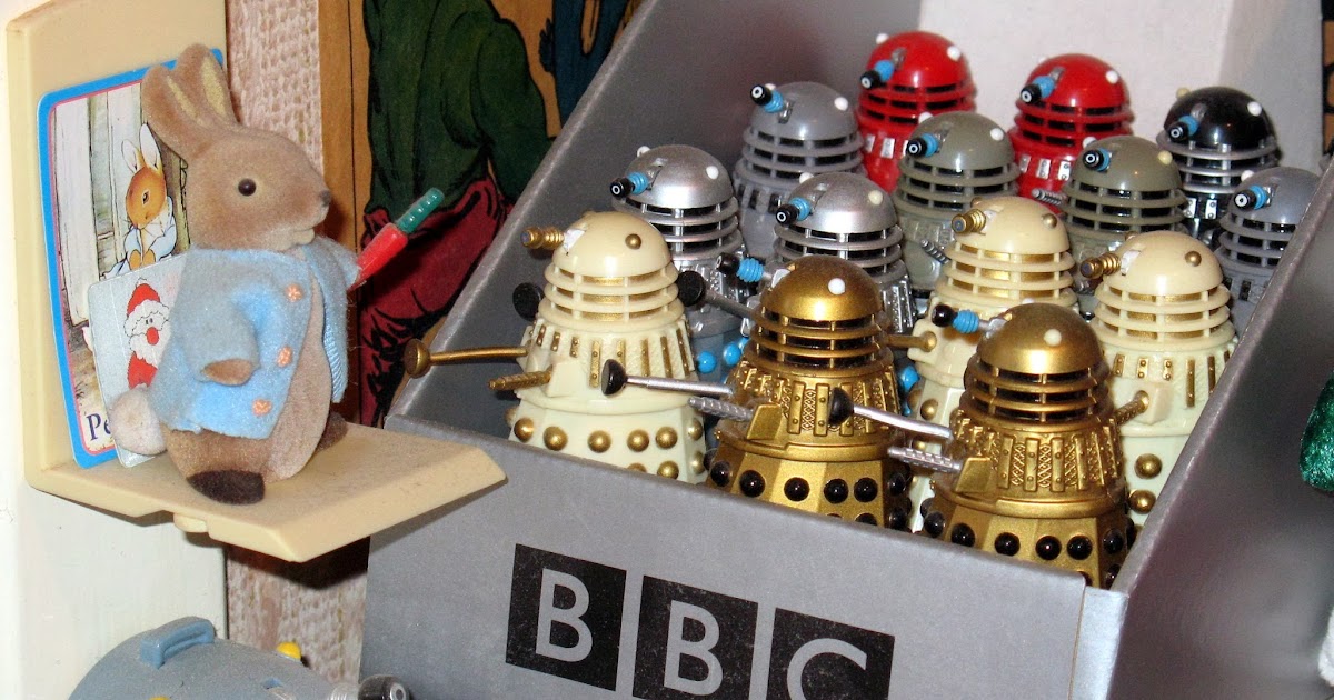 CRIVENS! COMICS & STUFF!: INTRODUCING: THE NEW DALEK EMPEROR - PETER ...
