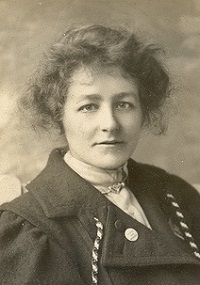 Ecofeminismo, decrecimiento y alternativas al desarrollo: La primera ...