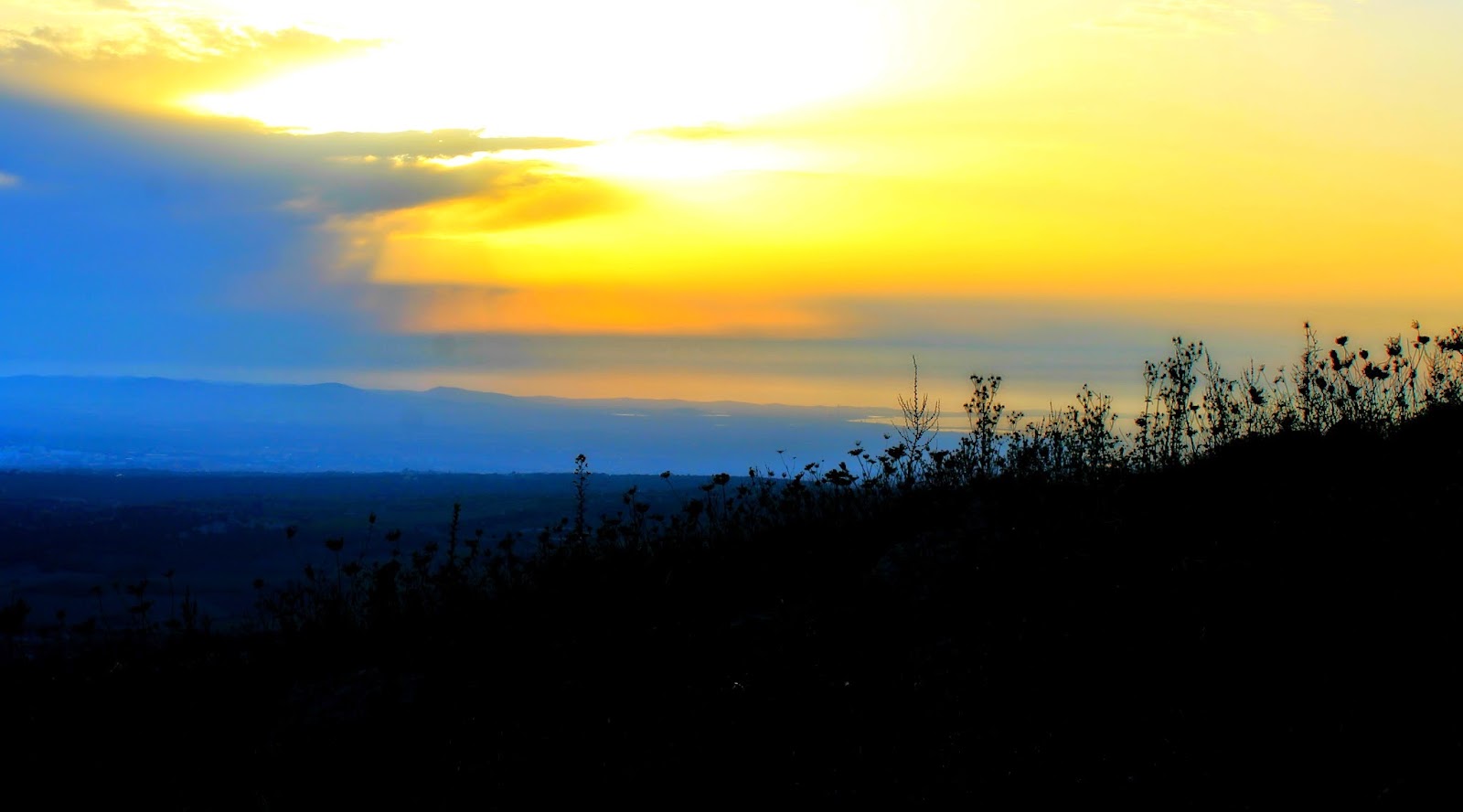 Osilo, monte Tuffudesu Osilo, Mount Tuffudesu - IL MONDO CAPOVOLTO