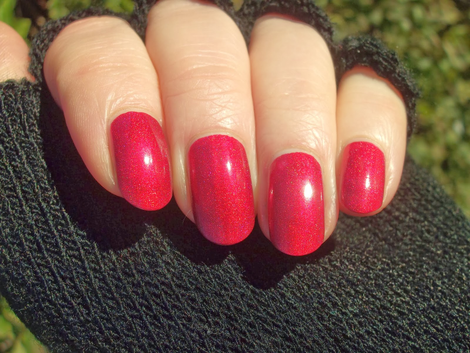 Knitty Nails: A England Rose Bower