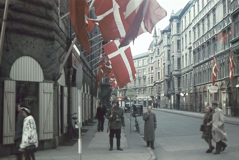Copenhagen after May 5th, 1945: Rare Color Pictures From the Days ...