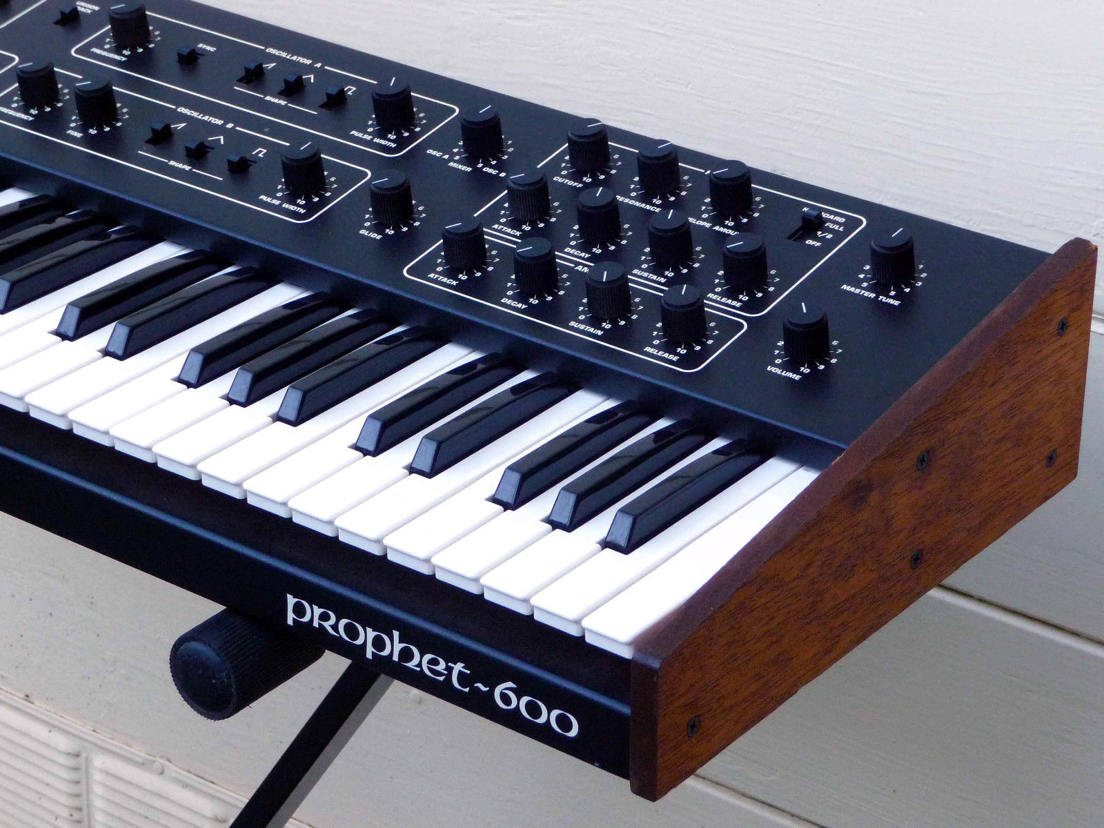 MATRIXSYNTH: VINTAGE PROPHET 600 SYNTHESIZER SN 3654 with Original Box