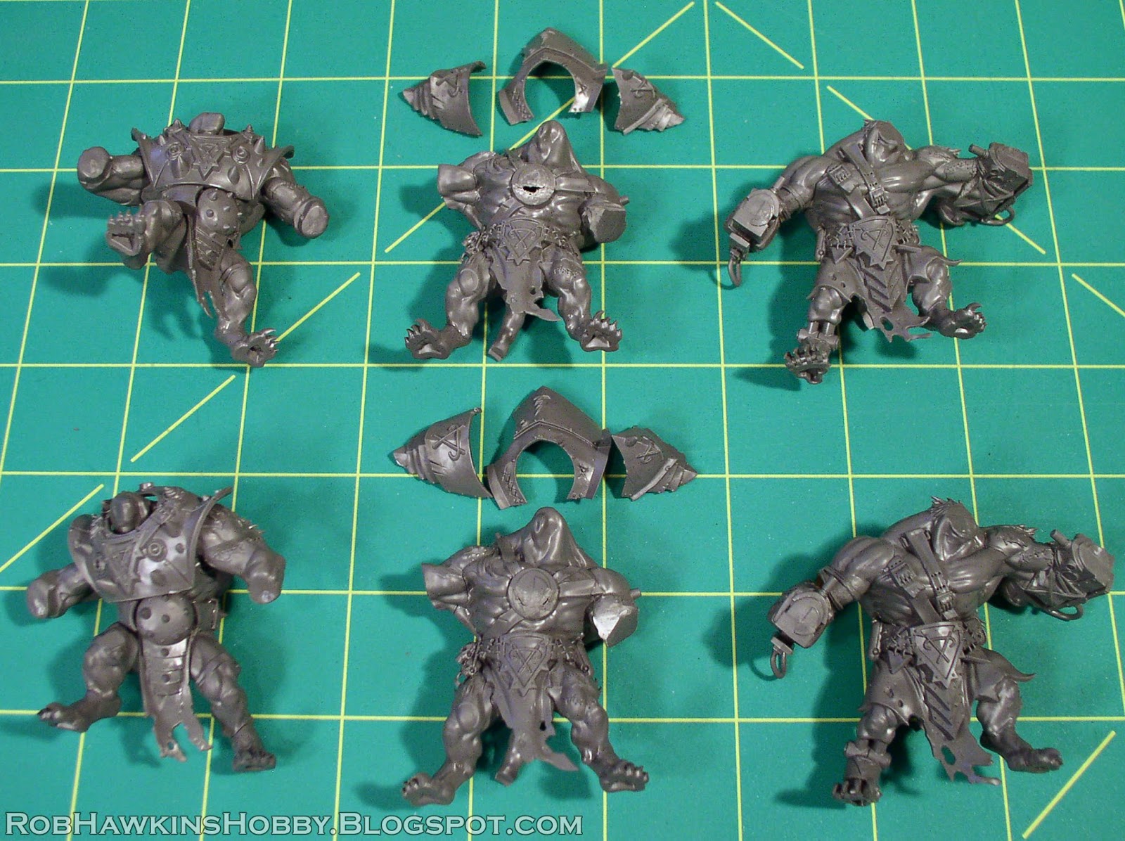 Rob Hawkins Hobby: Skaven Stormfiends: Armoring Up