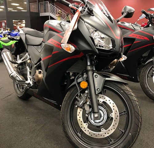 Harga Honda CBR 300 R | Designnya Sudah mulai Ketinggalan oh Gaess ...