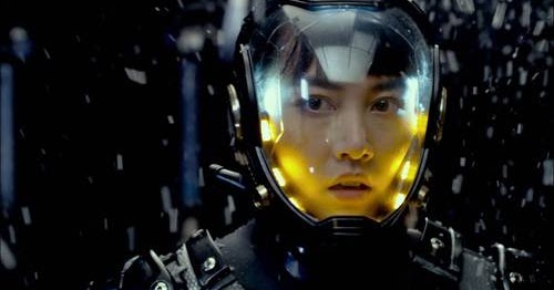 Kiss My Wonder Woman: Consider the Apocalypse Canceled (Pacific Rim)