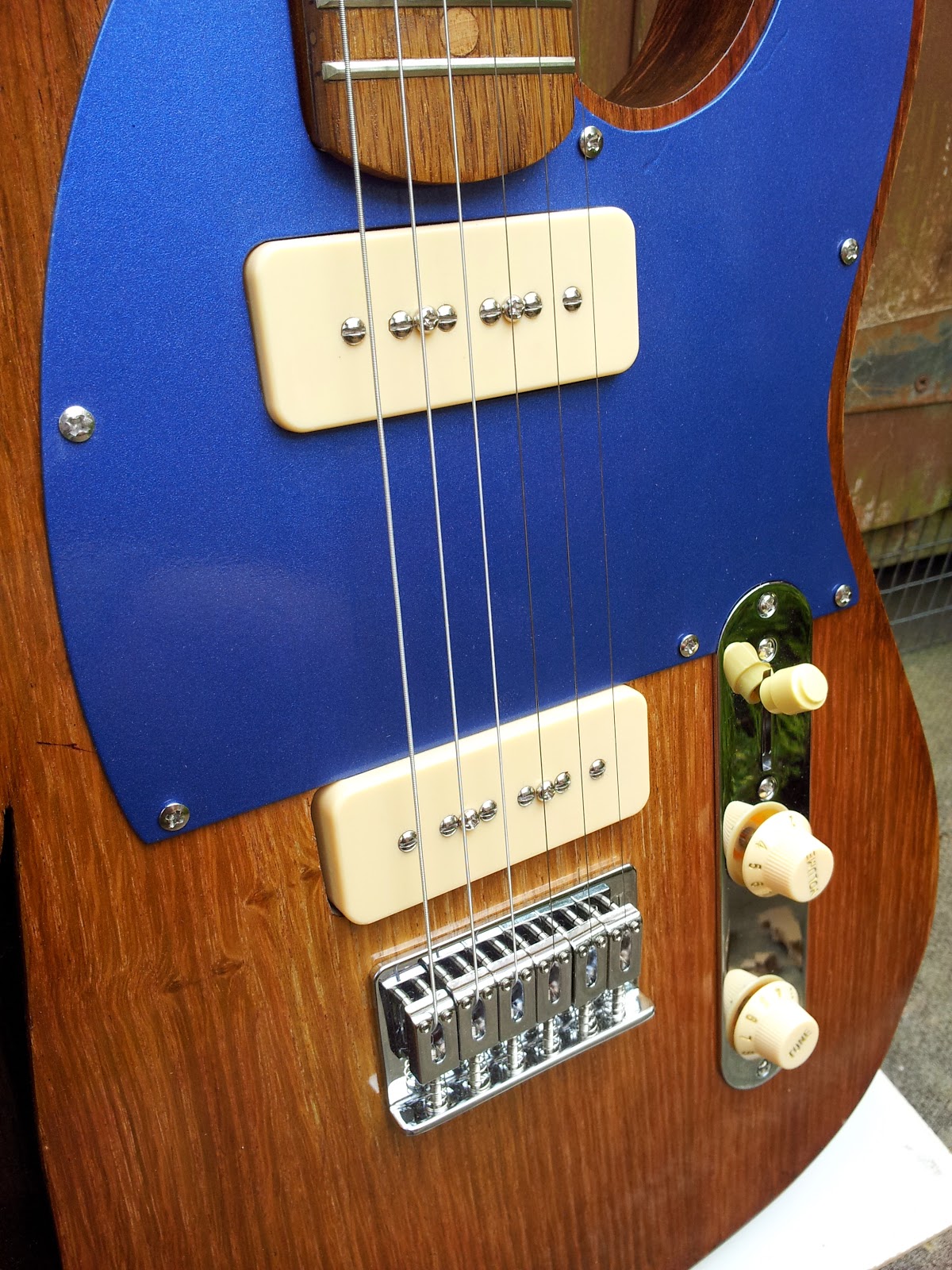 DLP Guitars: Telecaster Two - 38 - Stringing Up
