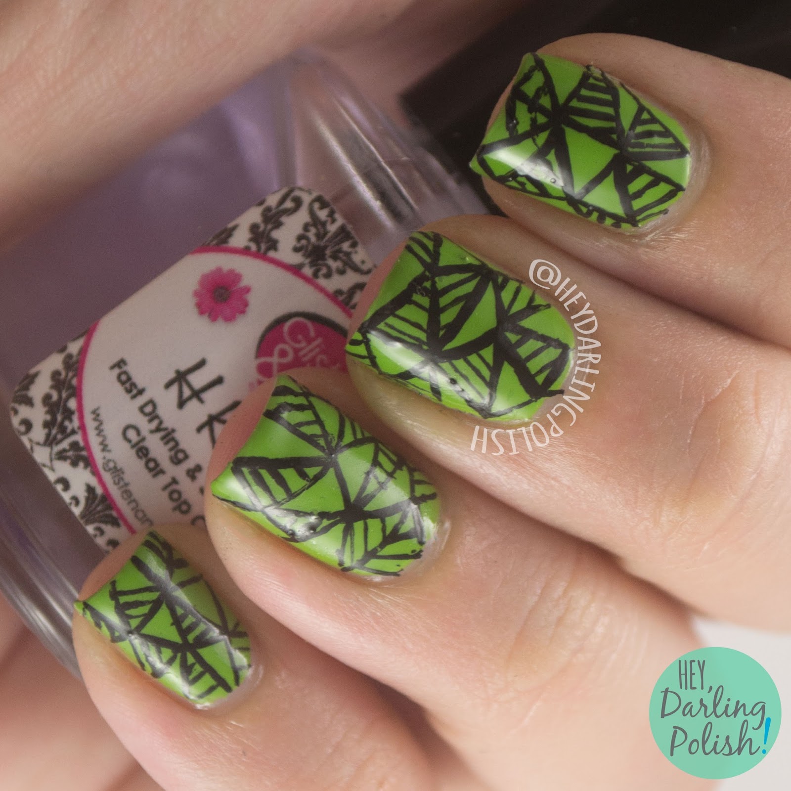 Hey, Darling Polish!: The Nail Challenge Collaborative: Geometric -Week 1