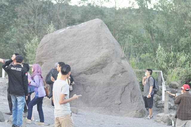 DEWI_LINGGASARI: Still On "Exciting, Merapi Adventure, Yogyakarta".