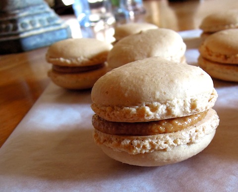 MaiTai's Picture Book: How to make macarons