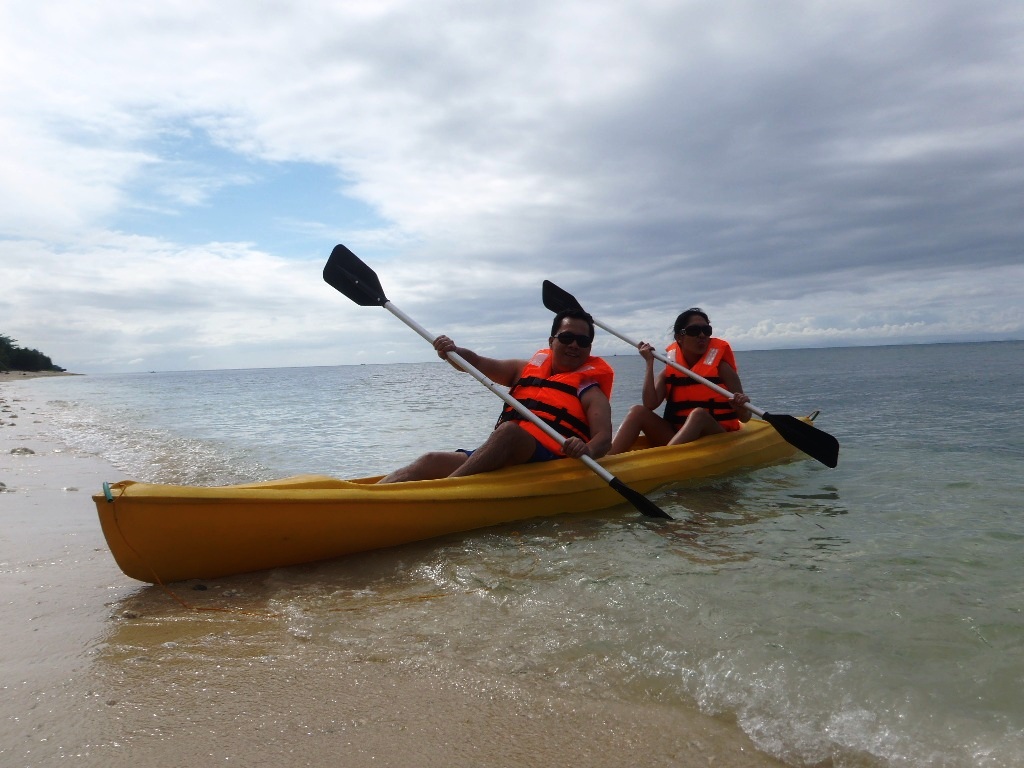 RESORTS IN SIQUIJOR: Enjoying the Beach at Coco Grove Beach Resort ...