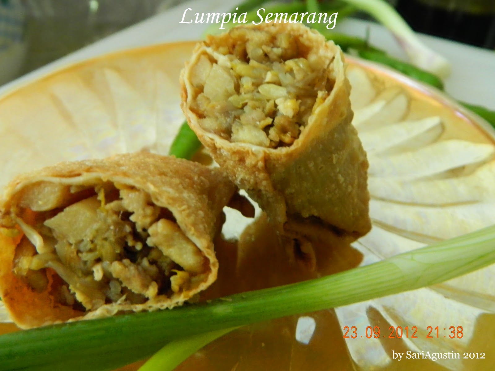 javanese woman: Lumpia Semarang alias Bamboo Shoot Spring Rolls