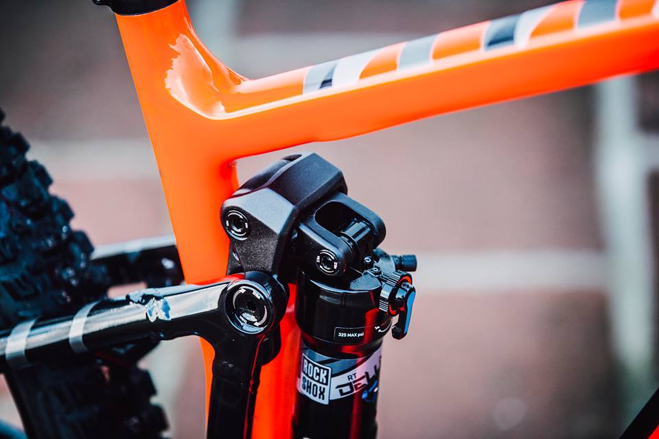 New Focus Jam² Carbon eMTB Bikes | BikeToday.news