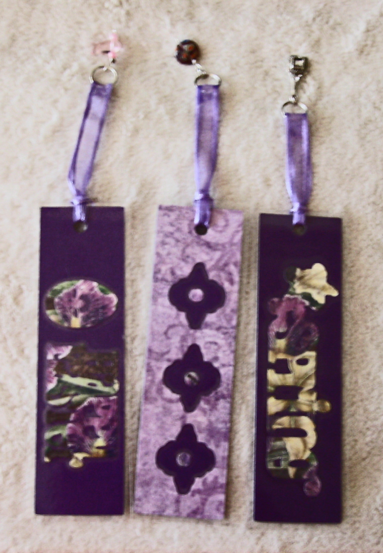 Kelly's Crafts: Laminated Bookmarks with ribbon and charm