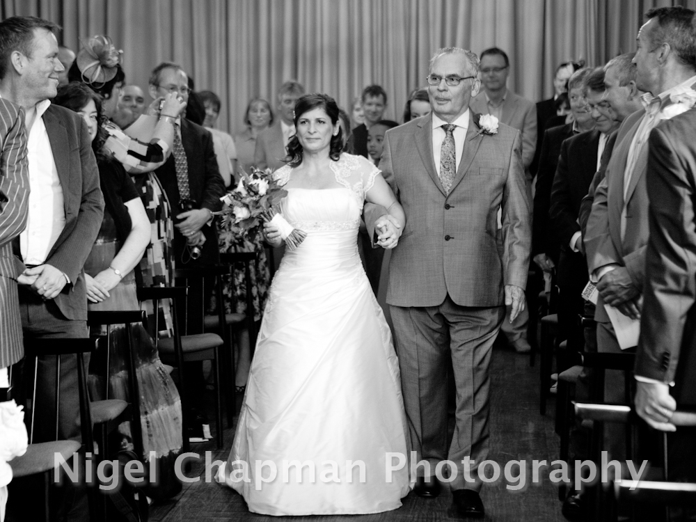 Nigel Chapman Photography: Lorna & Richard - The Olde Bell Hurley 04 ...