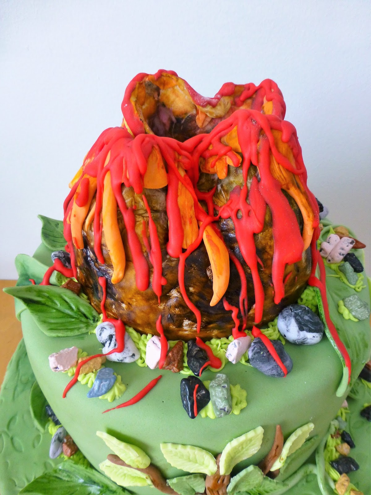 CakeSophia: Volcano cake