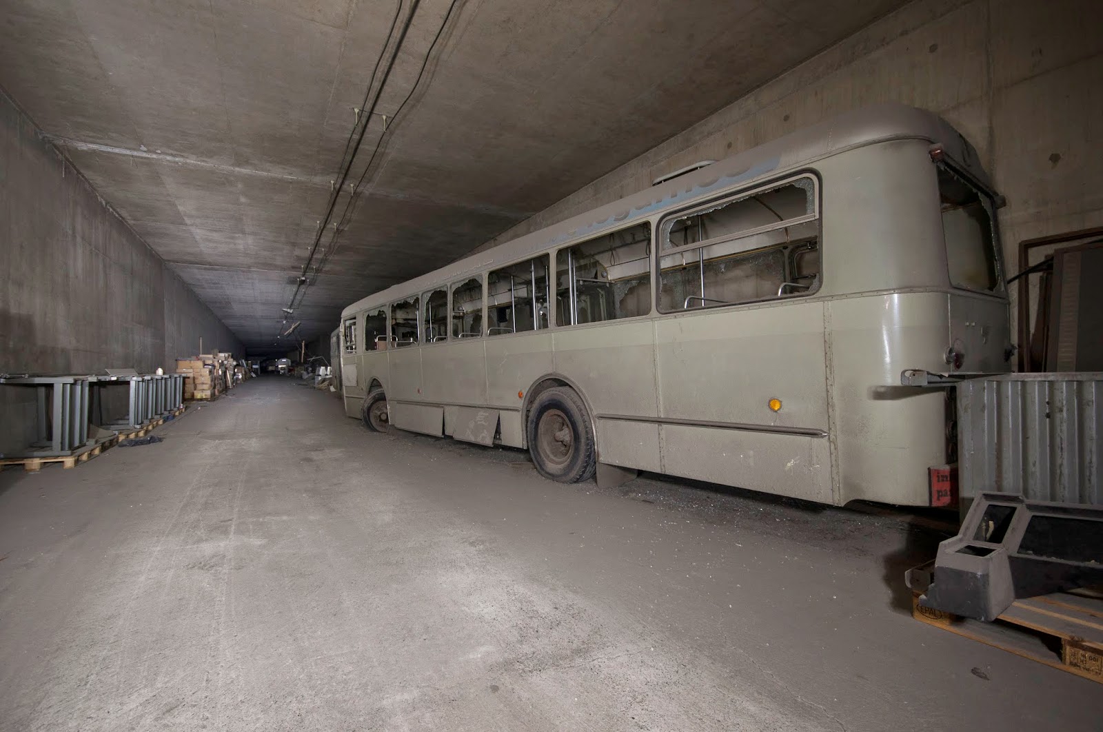 Wevskys Exploration Stuff: Ghost Bus Tunnel 2015