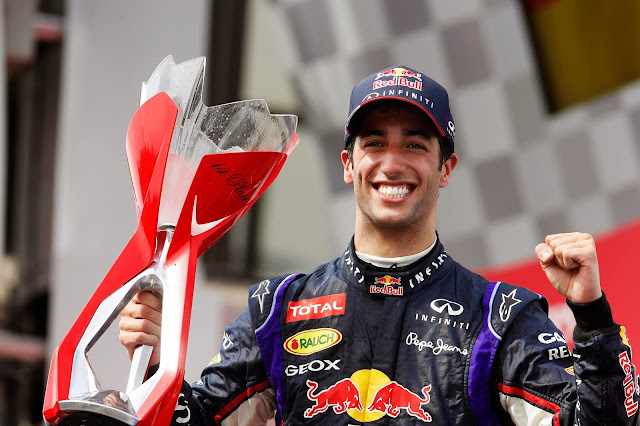 2014 CANADA GP: DANIEL RICCIARDO SCORES MAIDEN WIN - FORMULA 1