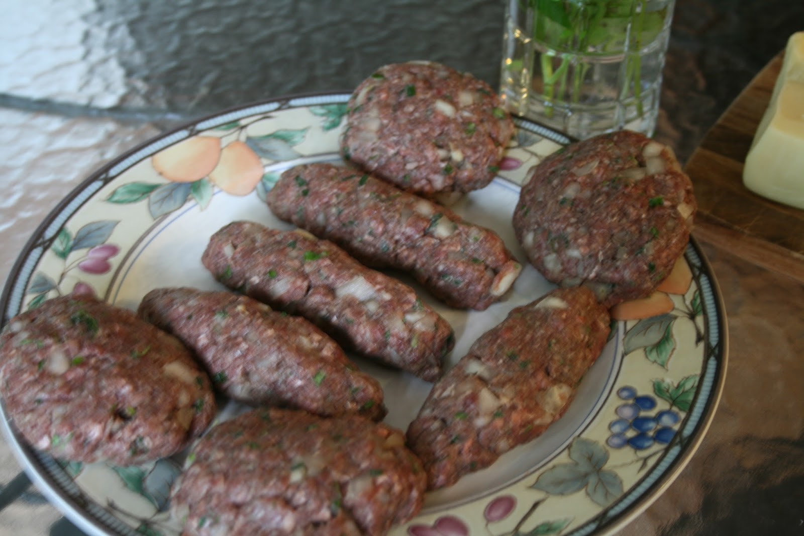 Julia's Cookbook: Kafta Mishwi (Beef Fingers Barbequed)