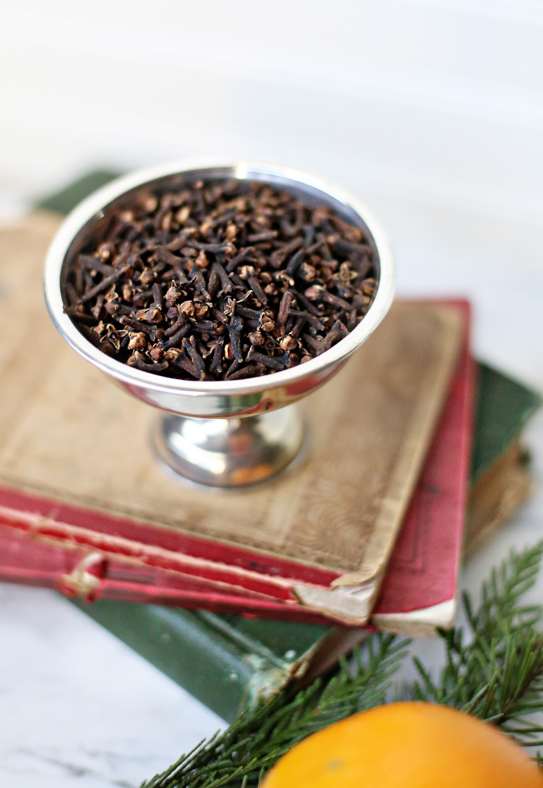 Circa: A Vintage Life: D.I.Y.: Pomanders