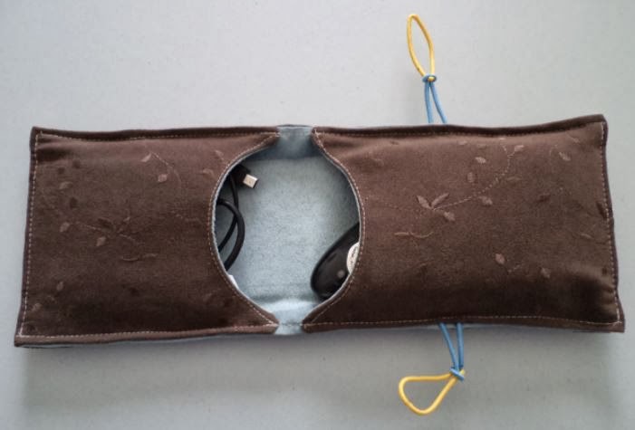 eSheep Designs: Free Pattern/Tutorial: iPod/Mp3 Player Carrying Case