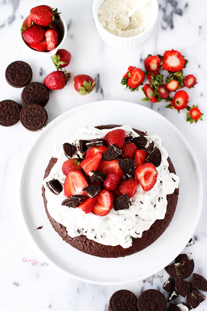 ÇİLEK VE OREO'LU PASTA - Damy's Kitchen