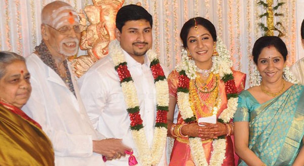 Singer Swetha Mohan wedding Pictures | CelebritiesCouples
