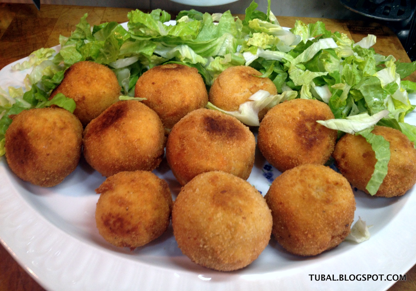 TUBAL: BOMBITAS DE FANFARRONES