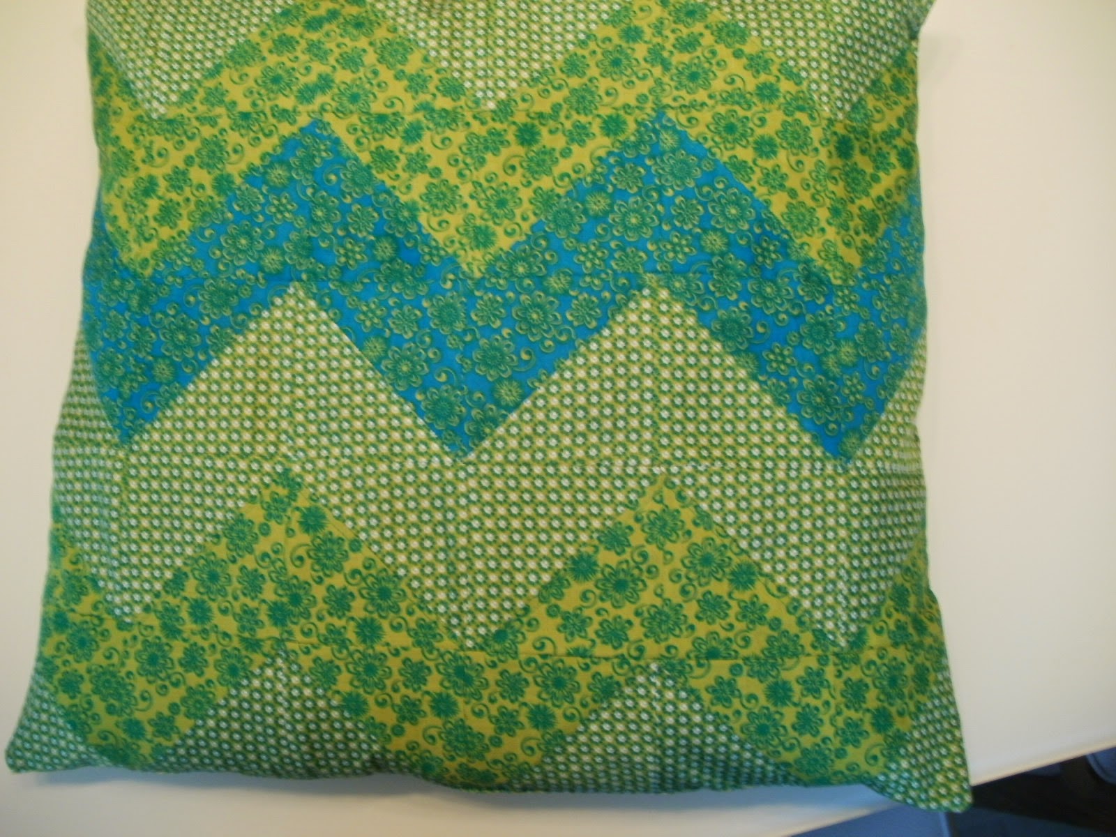 britte at home: Patchwork-Kissen