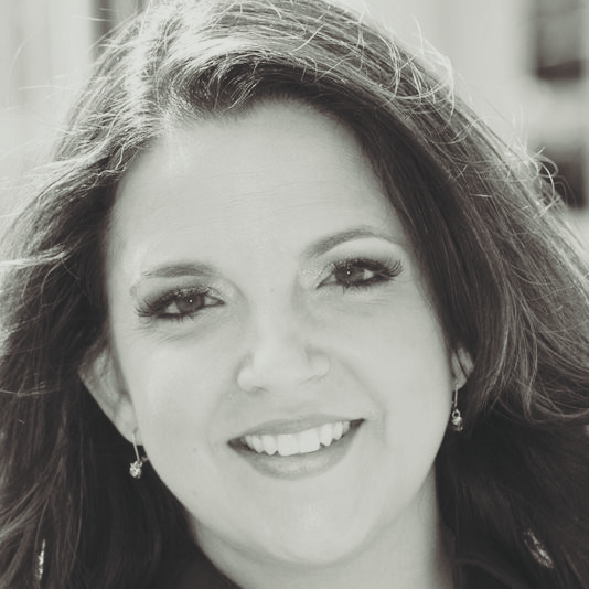 RELEASE BLITZ DONNA GRANT MOON STRUCK | Vanilla & Spice Books