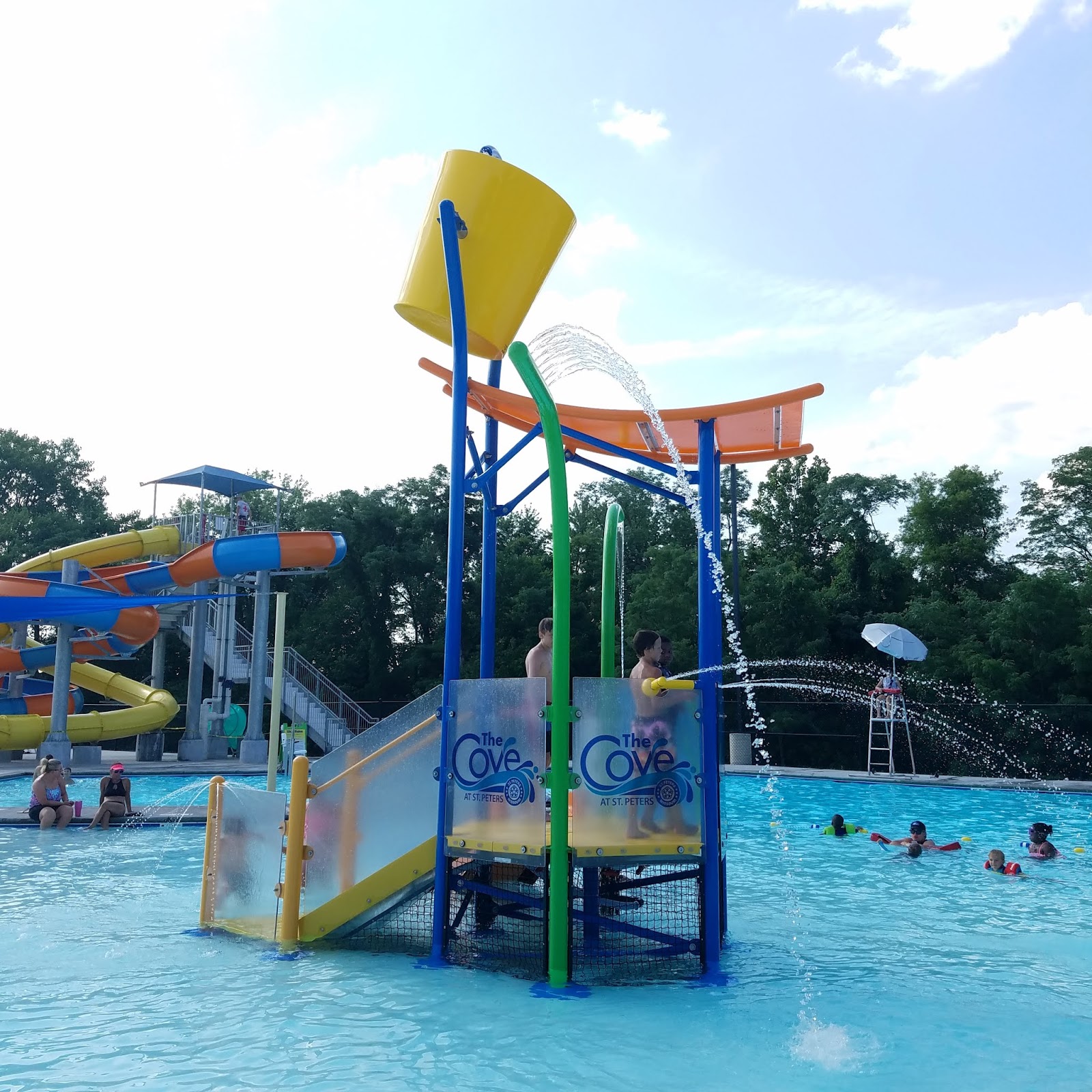 Play St. Louis: The Cove at St. Peters Pool, St. Peters