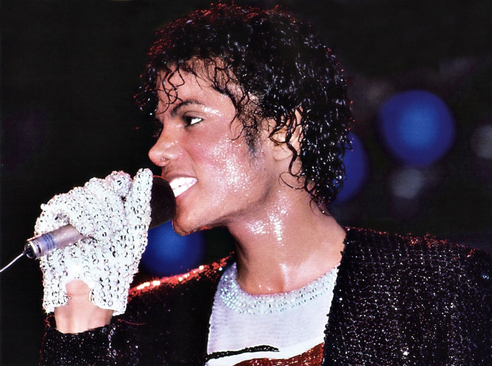 MJJ Photo Gallery: Michael Jackson - Victory Tour (The Jackson Tour)