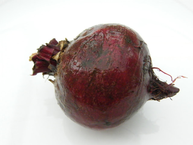 Beet Salad Lunch Wrap (vegan) | Tinned Tomatoes