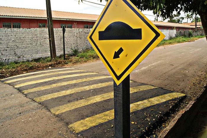 Pelo Social: Devagar. Quebra-mola.