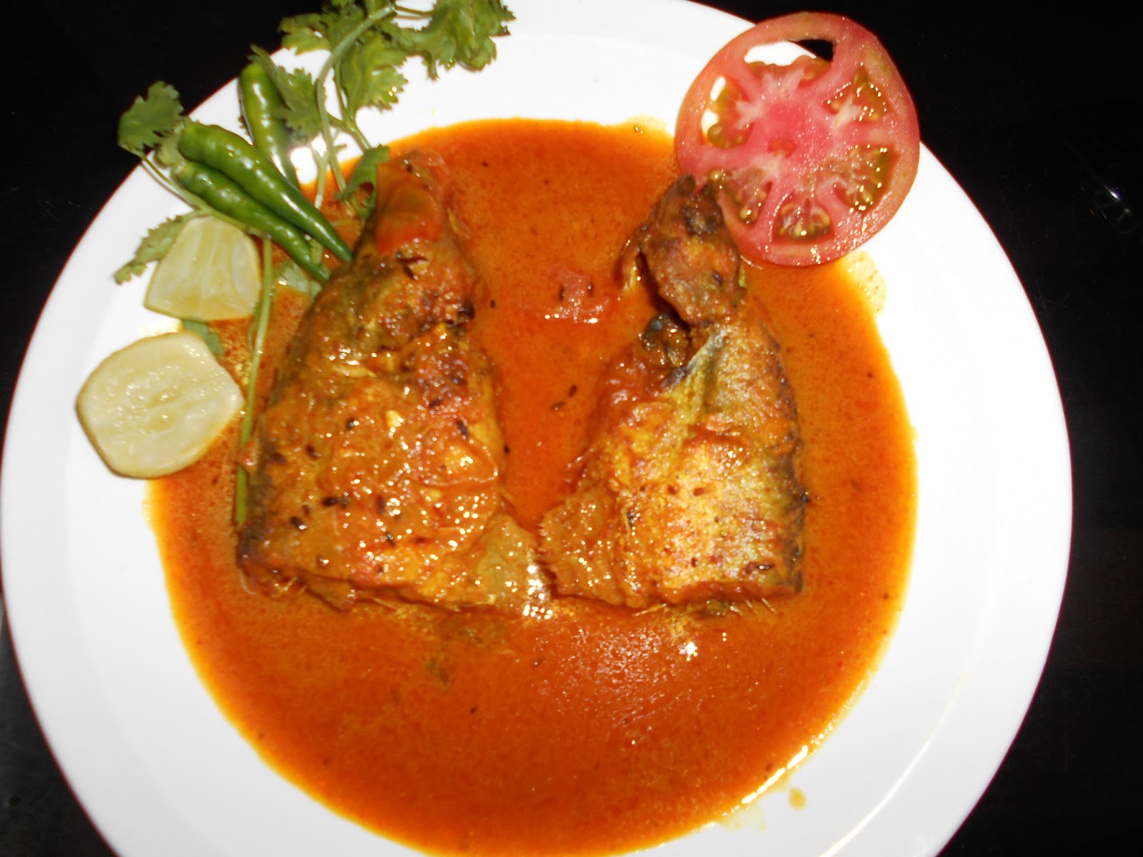 Paramita's Kitchen: Doi Pabda / Pabda Fish With Curd Or Yogurt Flavored ...