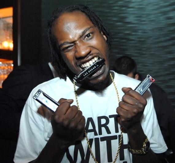 L'h@rmoblog du lover bleu: Bad News Brown, étoile filante de l ...