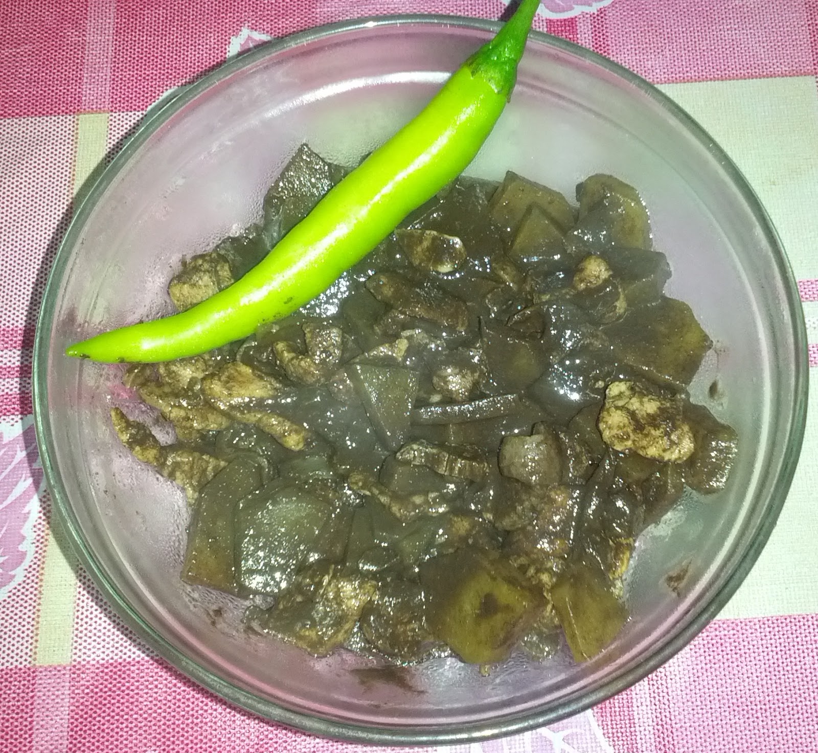 Pork Dinuguan Recipe (Pork and Blood Stew) by Cassie