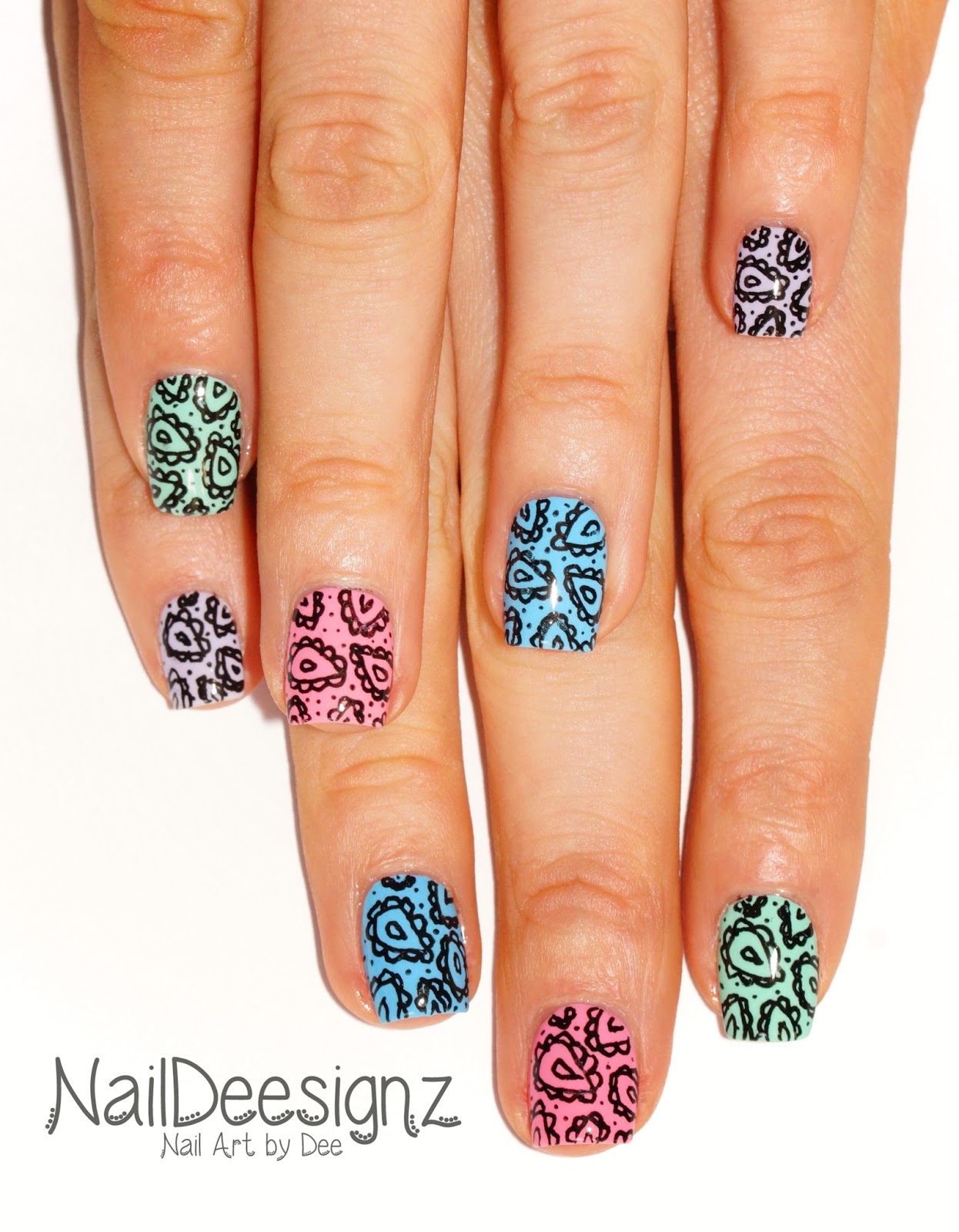NailDeesignz: Paisley Nail Art
