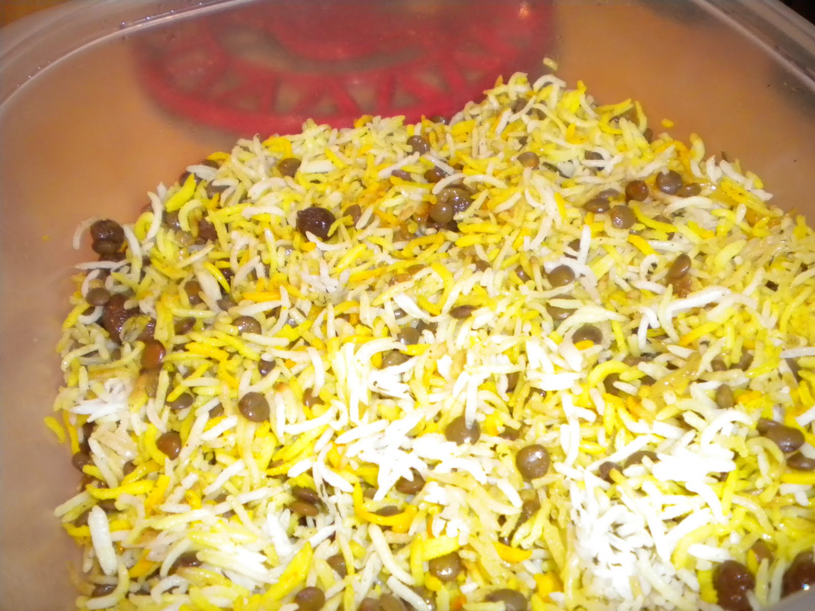 Cafe' Persia: Lentil & Raisin Rice with Fried Onions (Addas Polo)